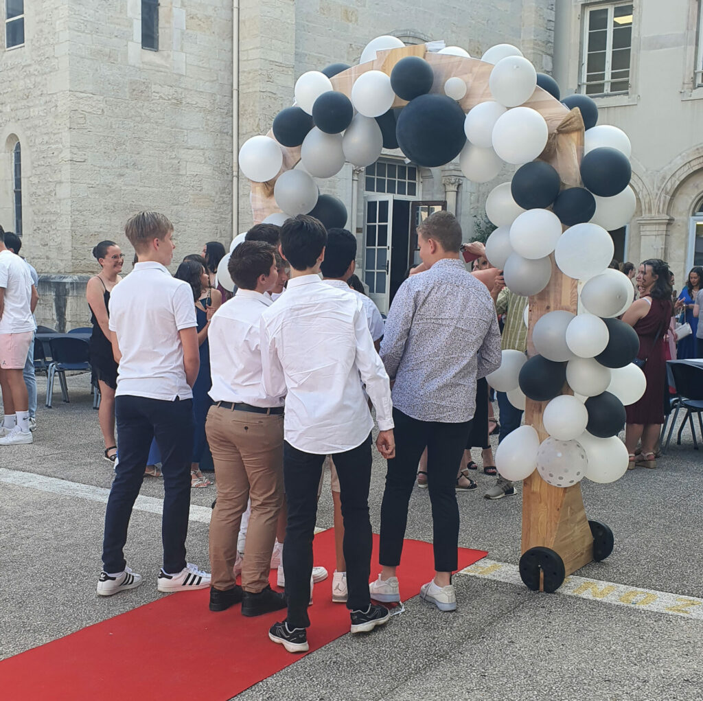 Bal des 3ème, un moment convivial après les épreuves du DNB - Ensemble ...